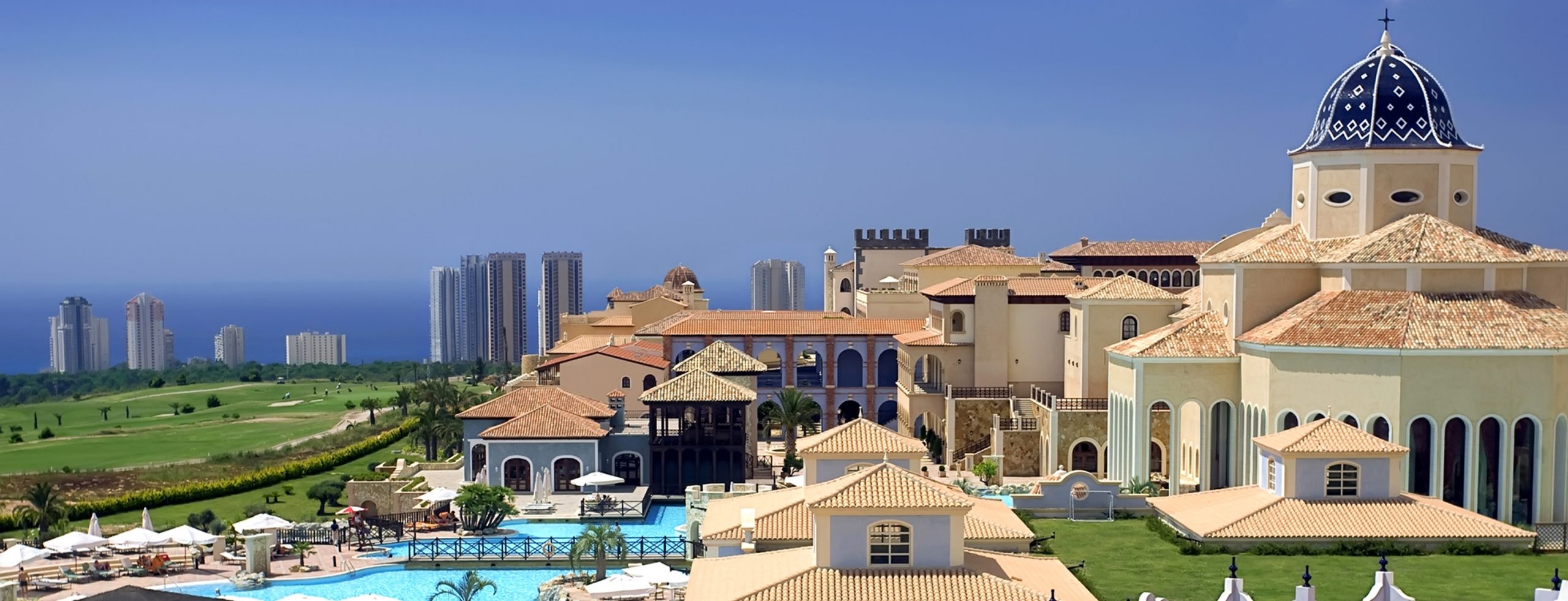 9 Best Golf Hotels with Nightlife | Golf Escapes