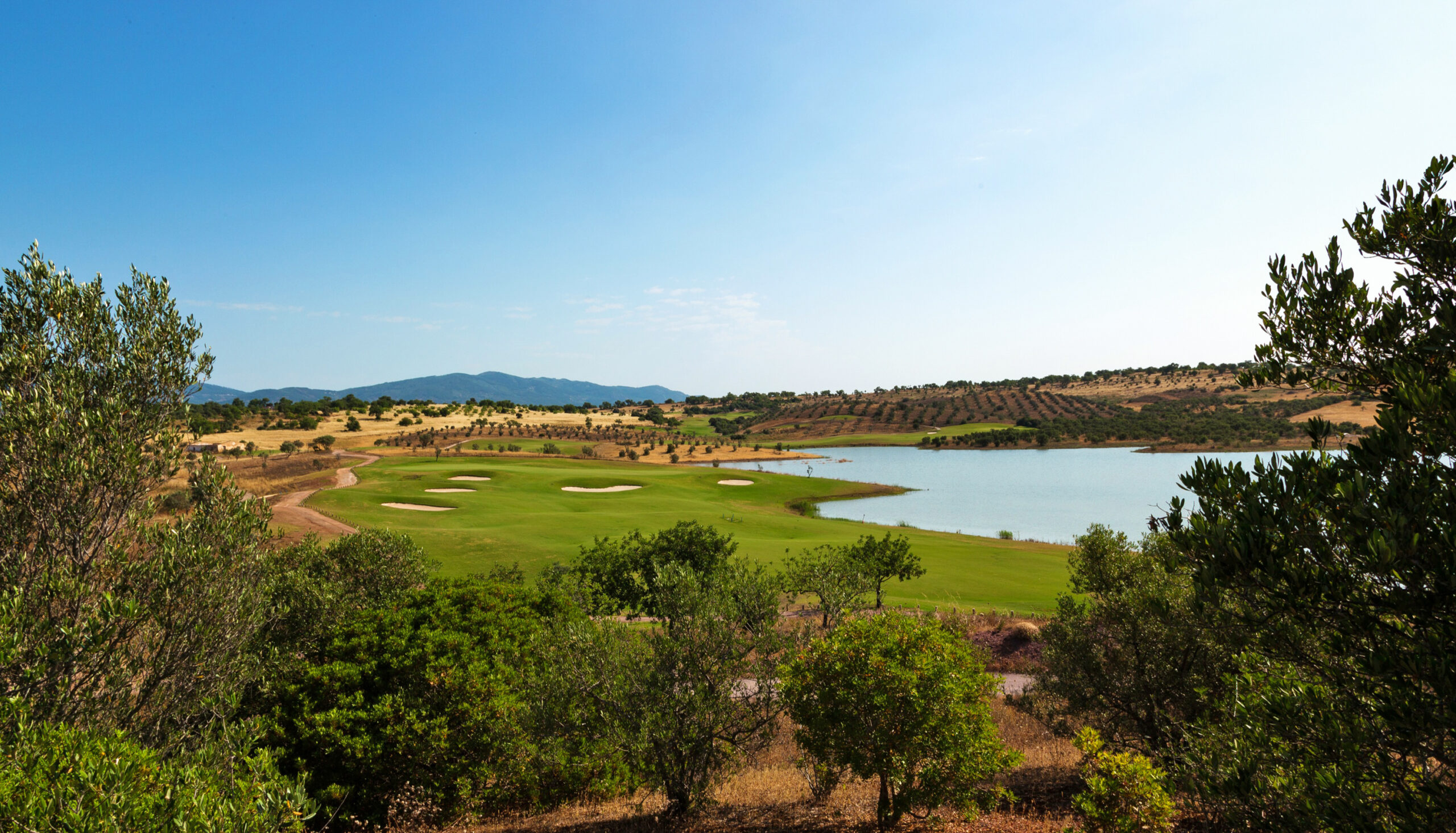 Golf Holidays to Alvor Portugal. Alvor Golf Courses