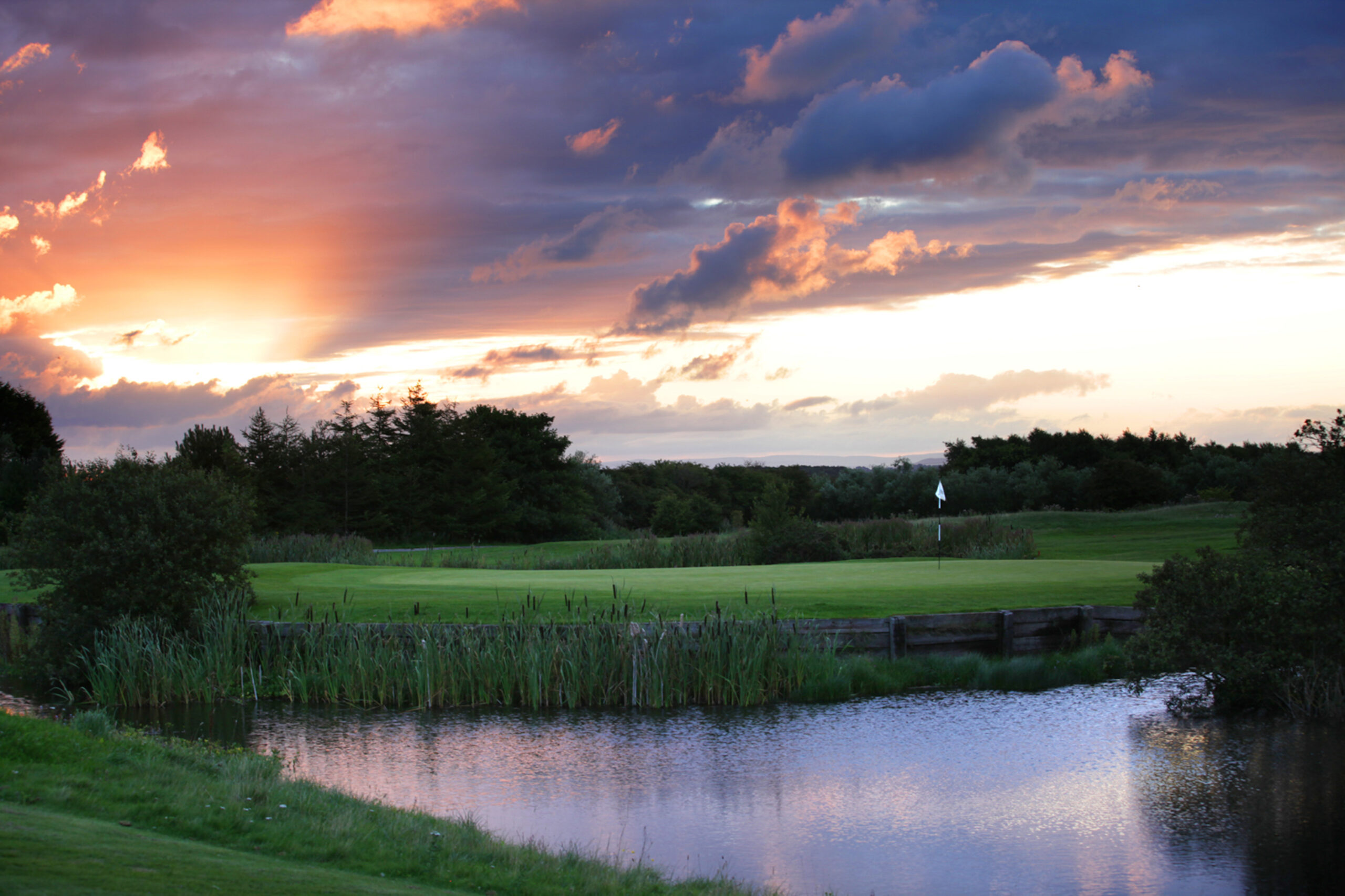Golf Breaks in England. UK Golf Packages