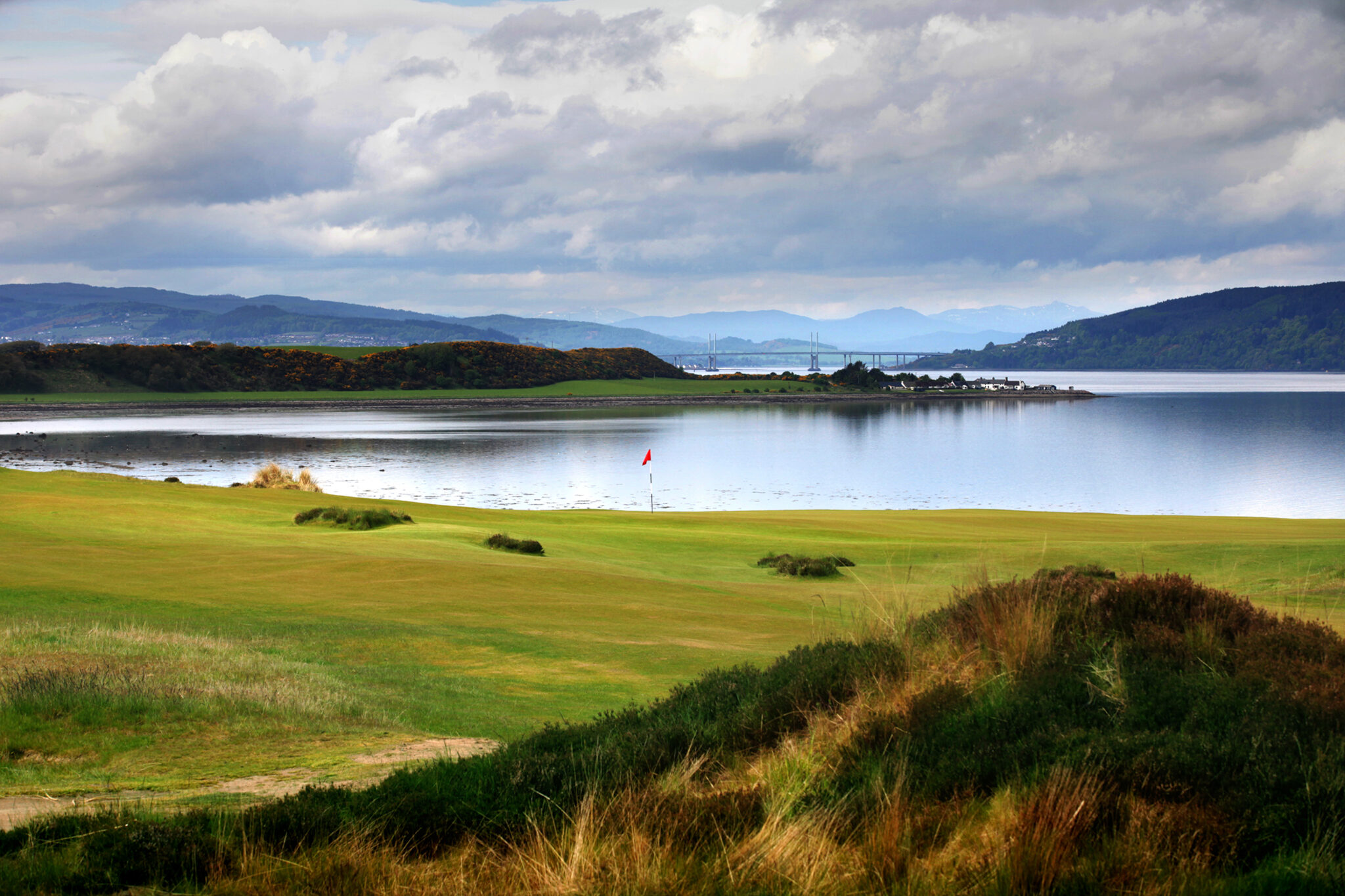 Scotland Golf Breaks. Scotland Golf Packages and Deals