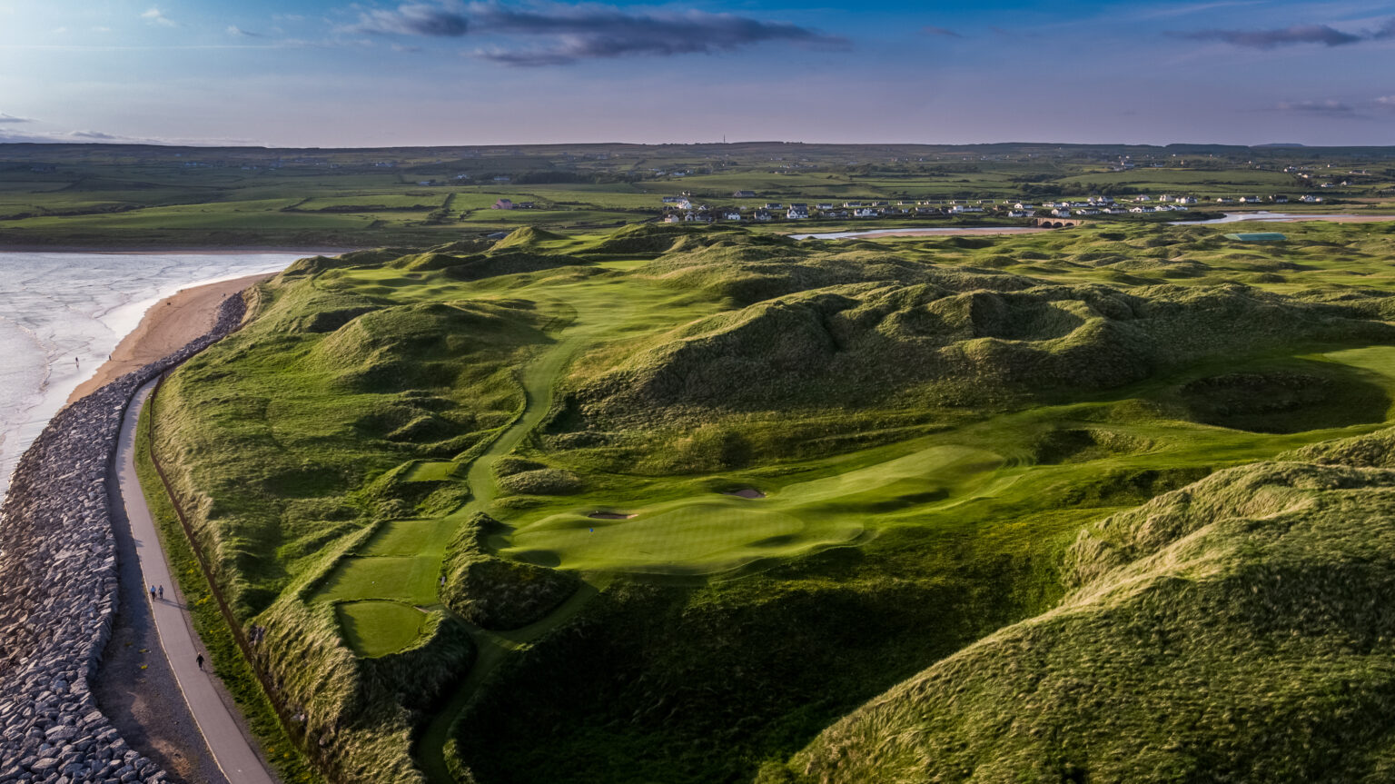 Golf Holiday Packages at Lahinch Golf Club | Golf Escapes